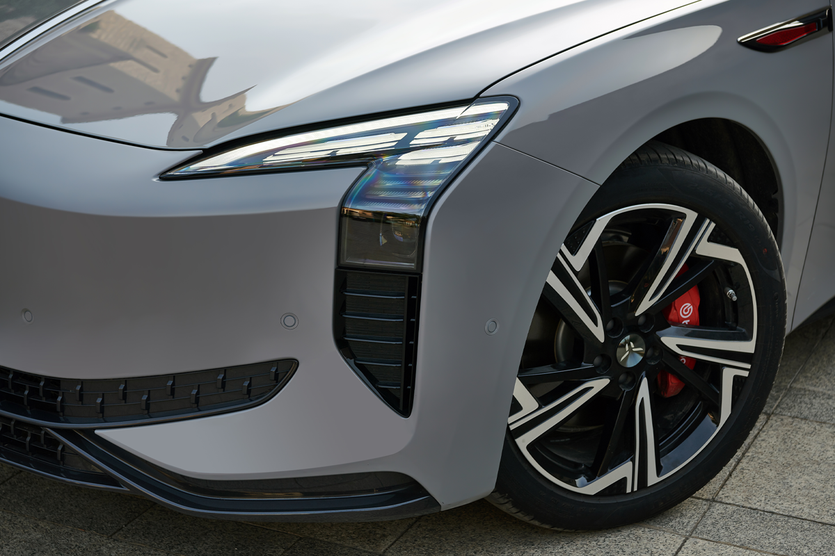 Hongqi EH7 - Informatie en prijzen